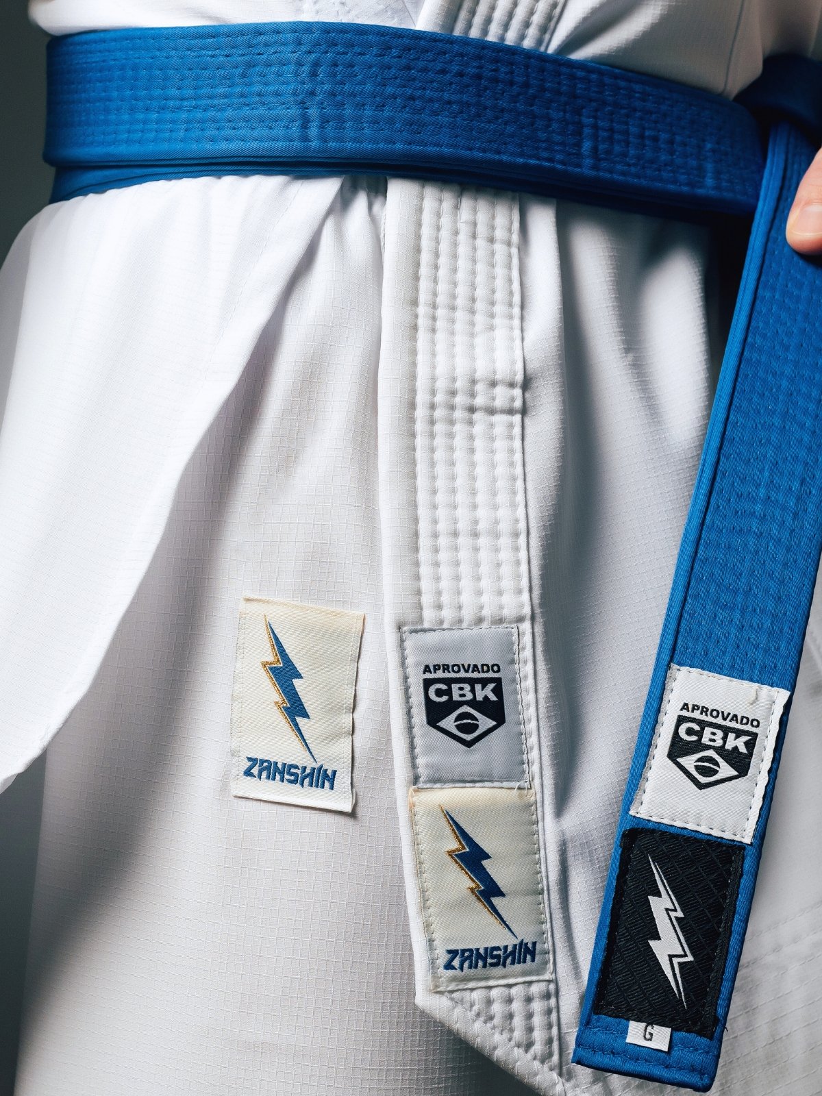 Kimono Karate Zanshin Adulto Force Microfibra Kumite