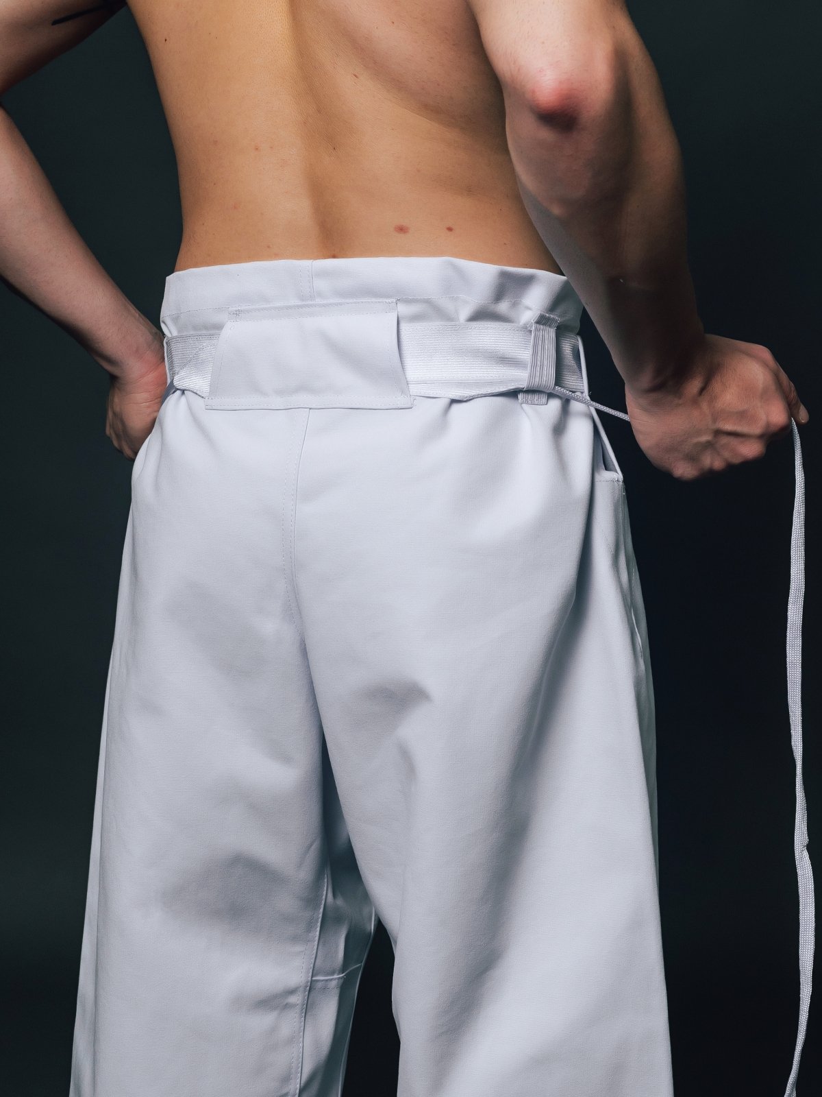 Kimono Karate Zanshin Adulto Force Lona Média Kata
