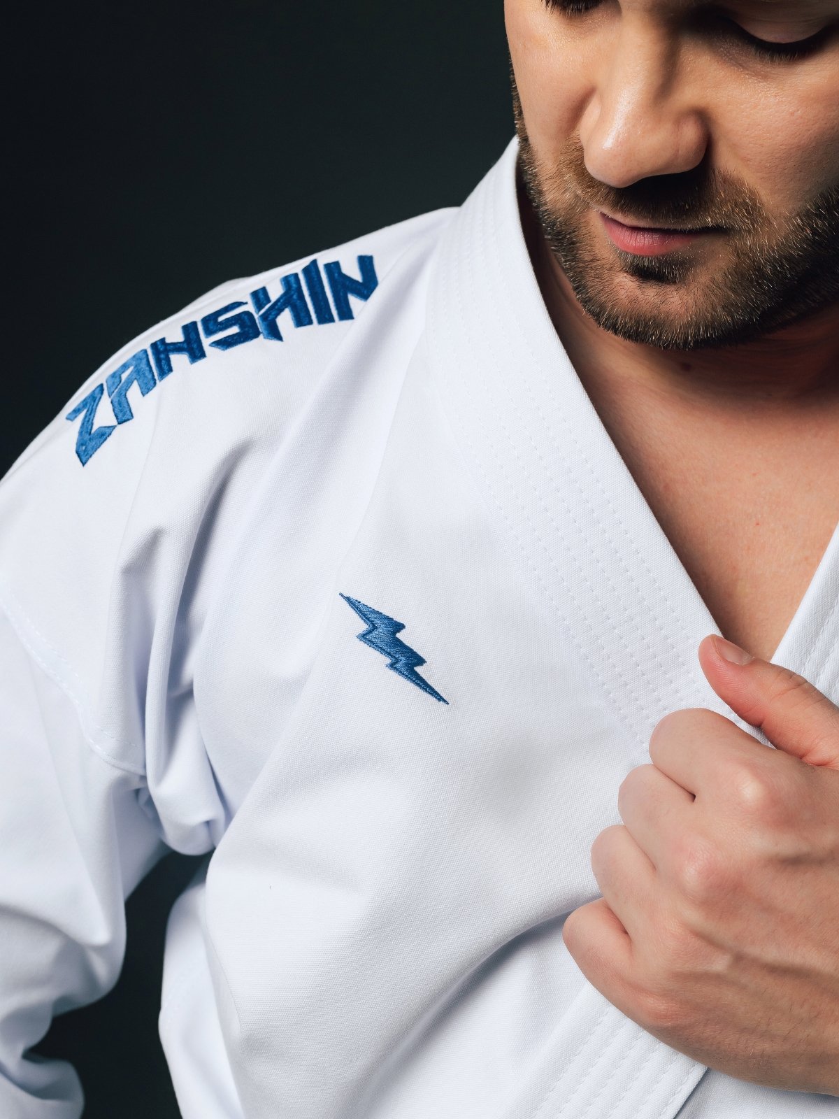 Kimono Karate Zanshin Adulto Force Lona Média Kata