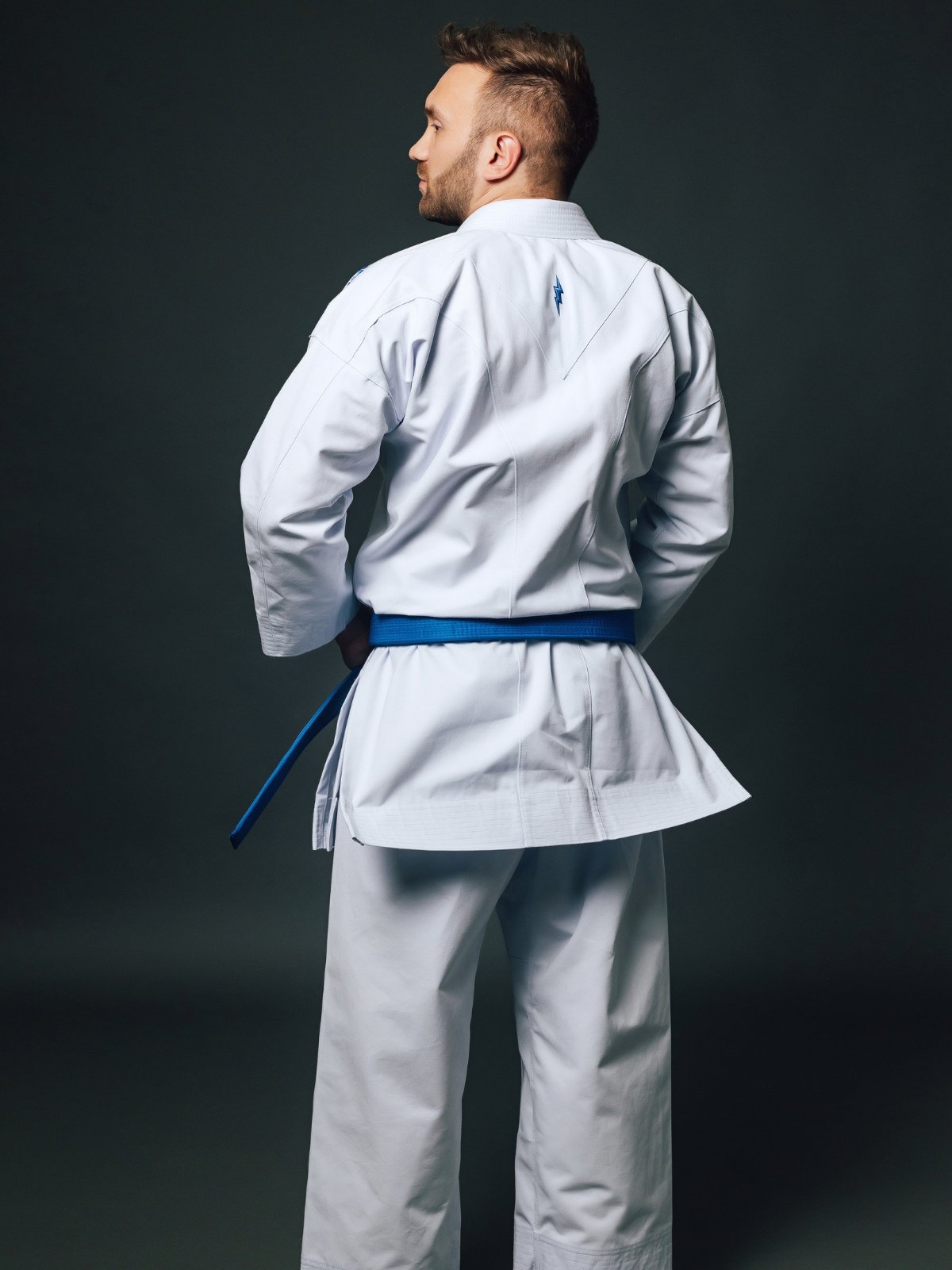Kimono Karate Zanshin Adulto Force Lona Média Kata