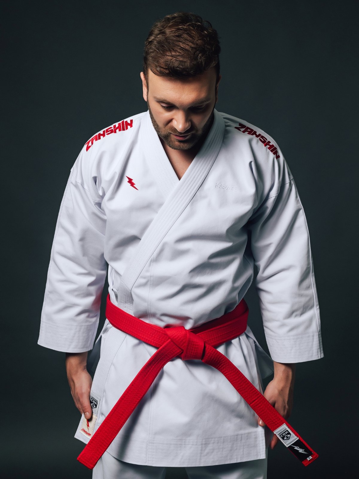 Kimono Karate Zanshin Adulto Force Lona Média Kata